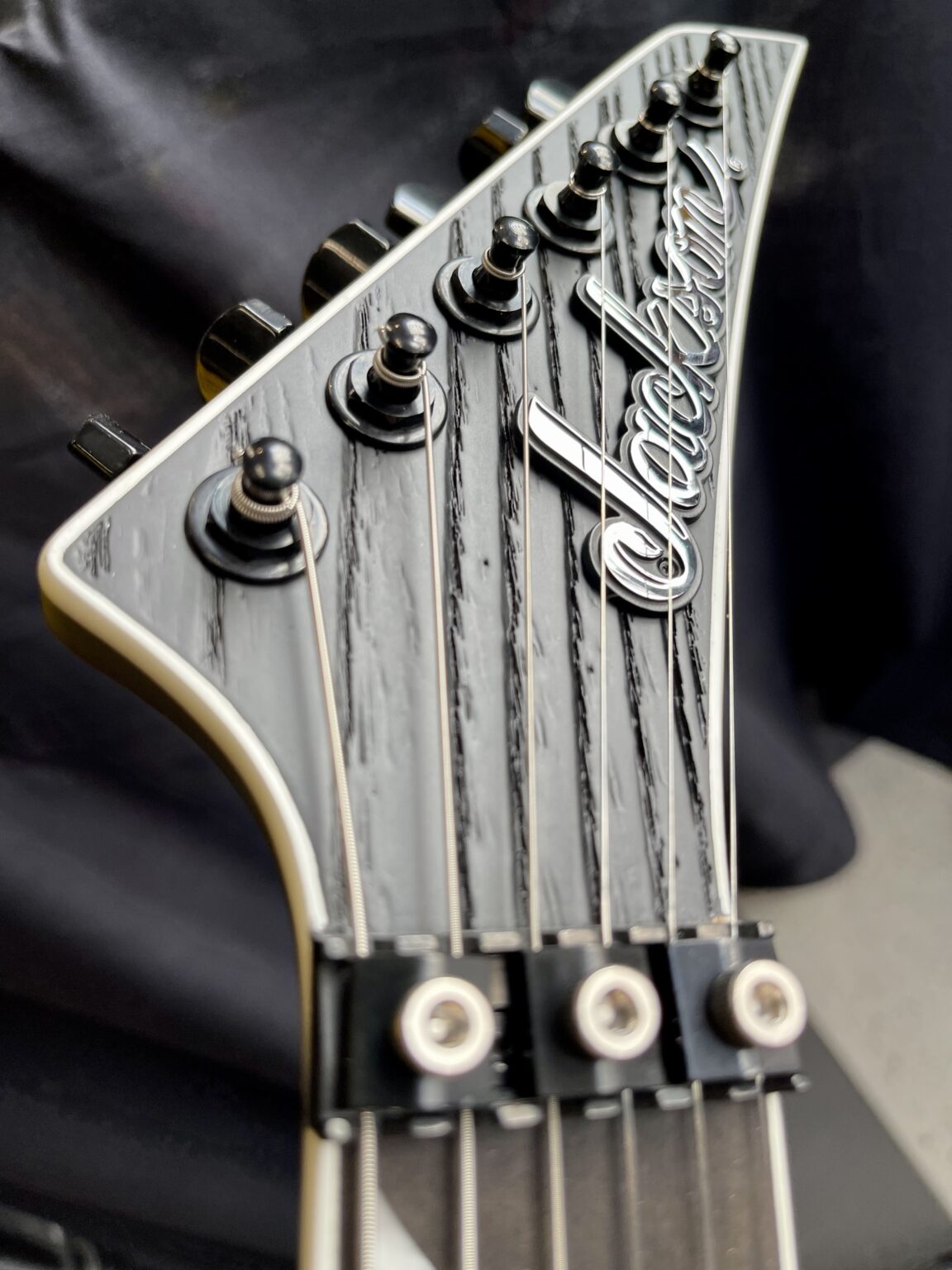 JACKSON PRO JEFF LOOMIS KELLY BLACK ASH - Musacorner
